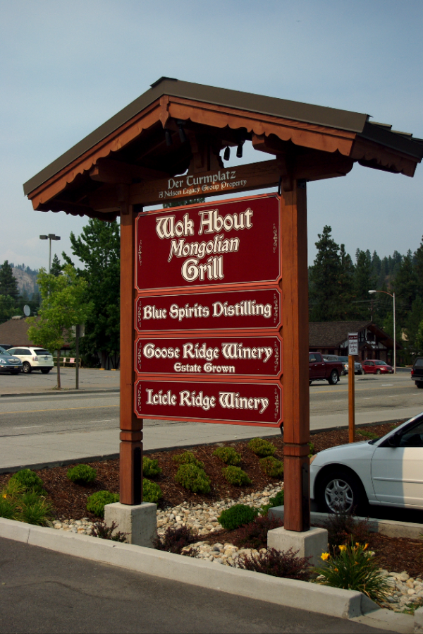 Freestanding Signs of Leavenworth - Gibbs Graphics